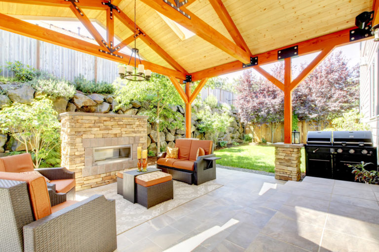 Il patio d’estate: 10 ispirazioni design per godersi le belle giornate
